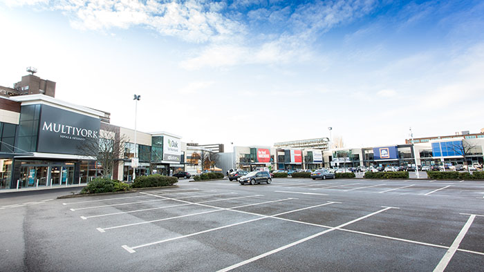 Parking - White City Retail Park